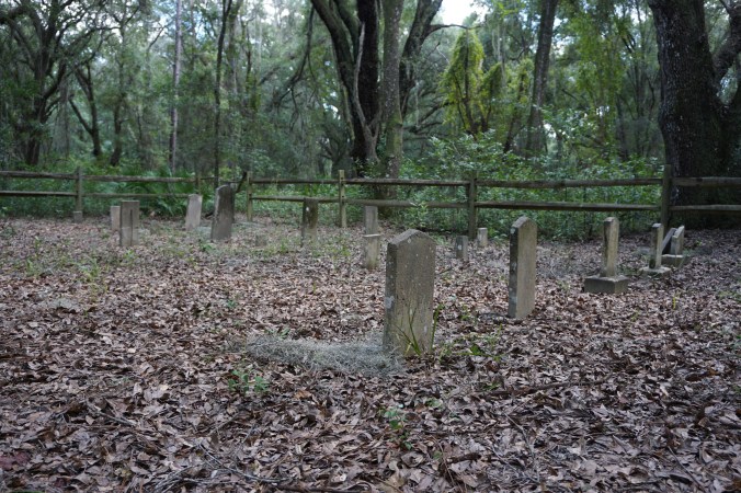Alto Cemetery in Half Moon Wildlife Management Area | FLORIDA TRAILBLAZER